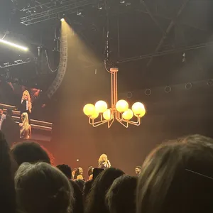 Sabrina Carpenter Concert Tour Dates & Shows: 2025-2026 Tickets | Hypebot